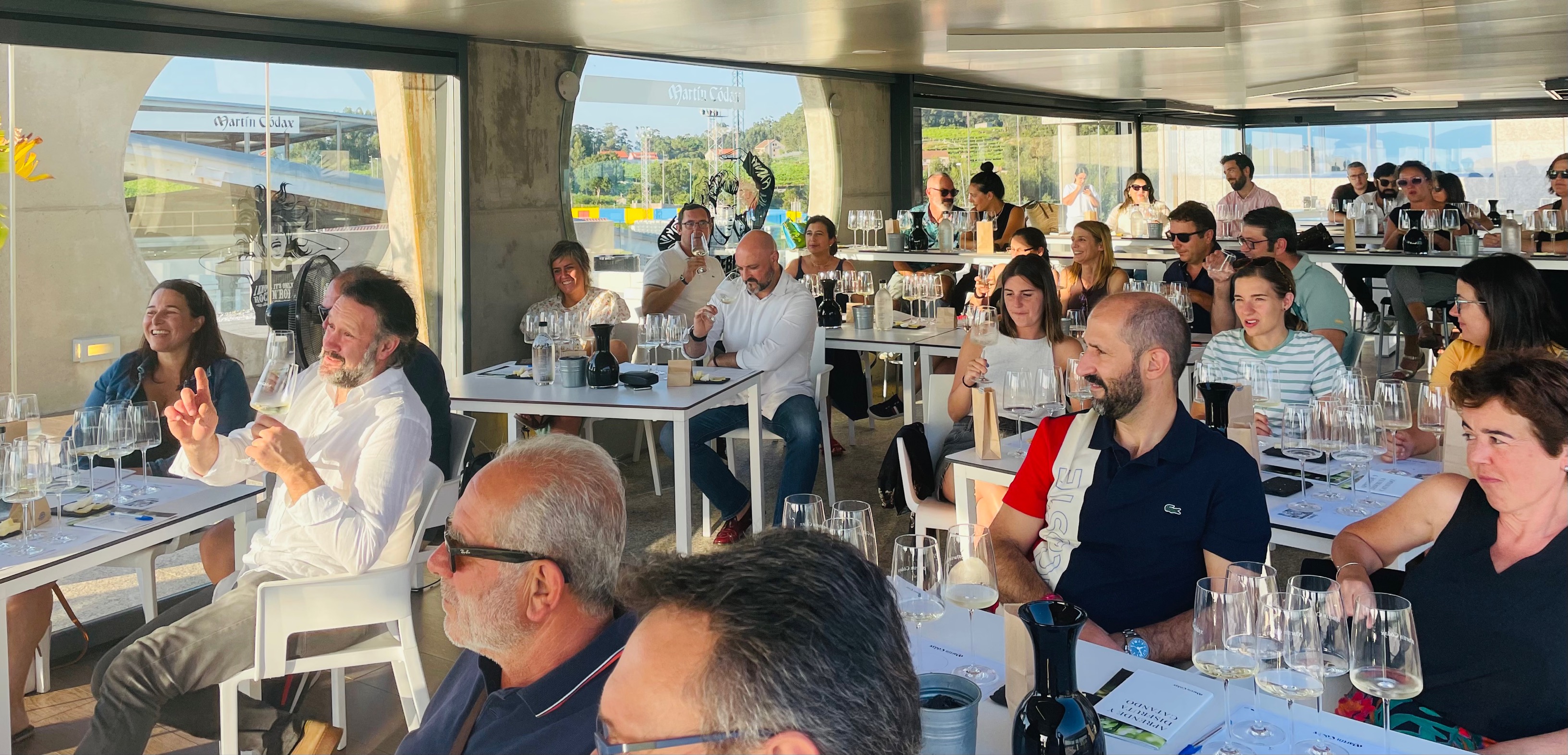 Bodegas Martín Códax. Tienda online vino albariño, enoturismo y eventos ...